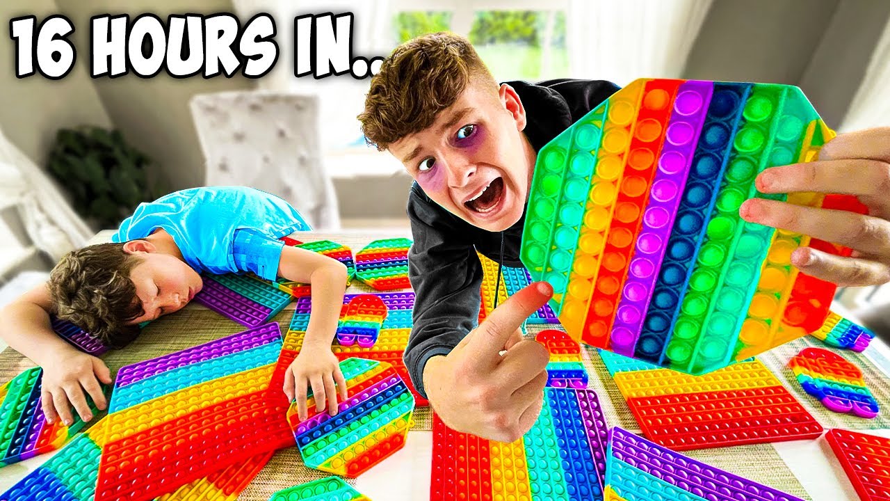 Last to stop popping fidget pop it toys wins £1000