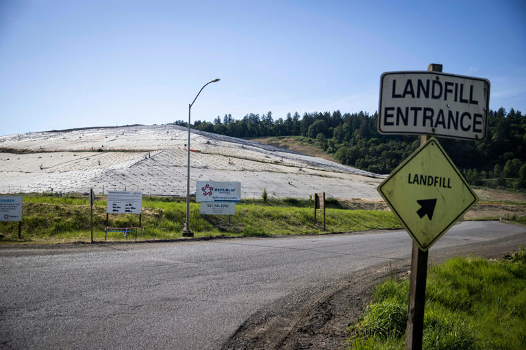 Coffin Butte Landfill expansion should be approved, Benton County staff say