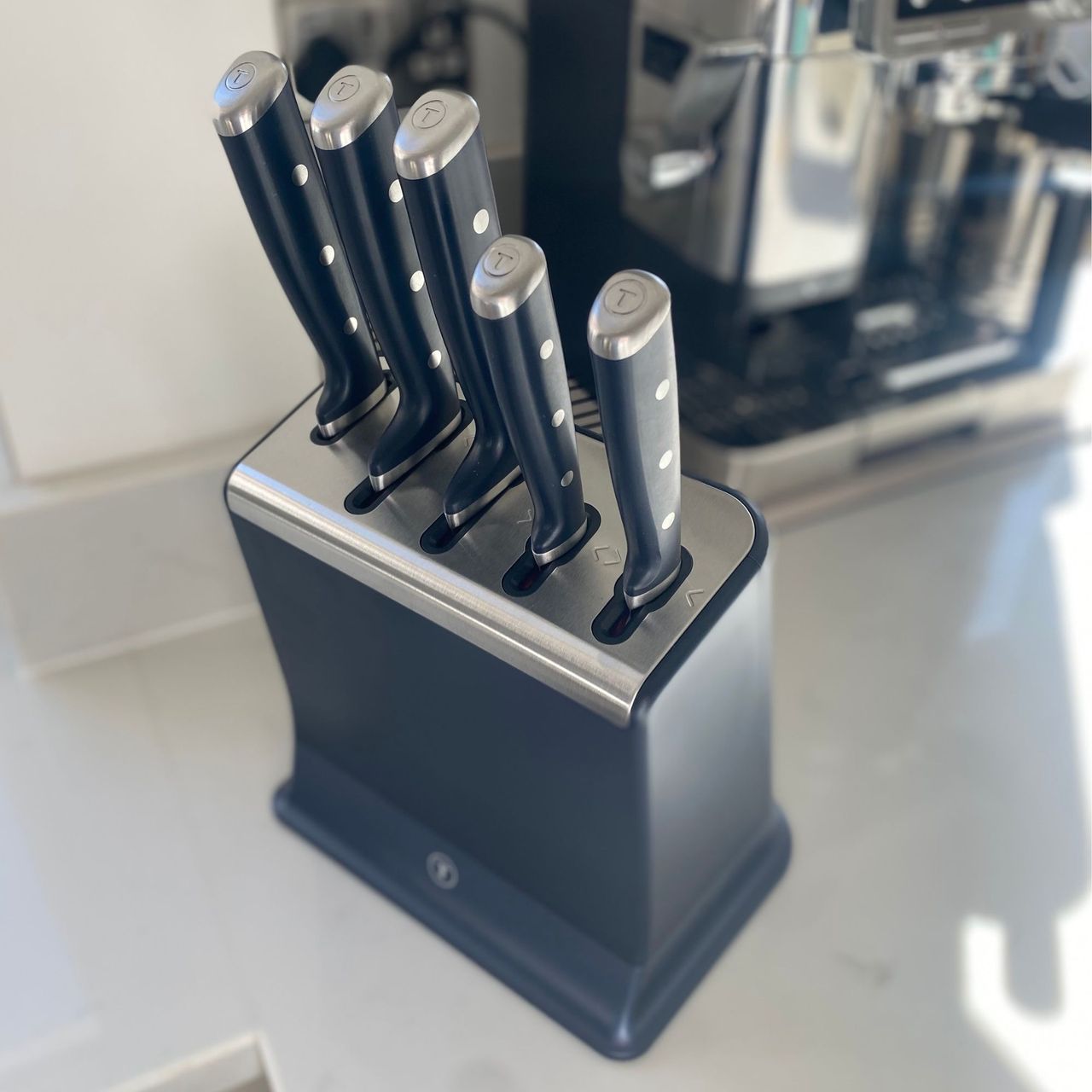 I put Tefal’s self-sharpening knife set to the test – it outshines ...