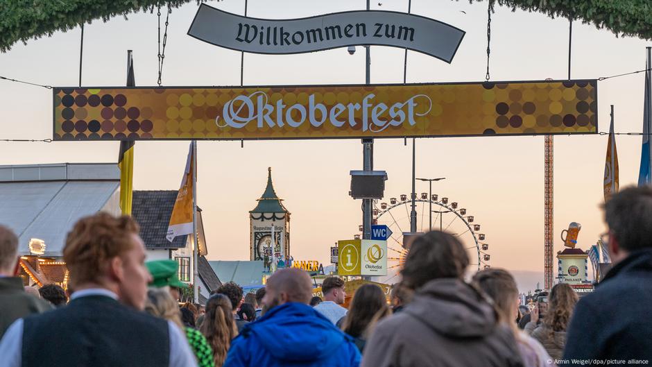 Oktoberfest closes after two 'roller-coaster' weeks