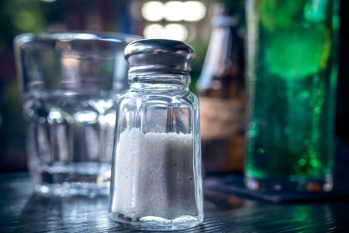 14 Bad Cooking Habits That Get On Everyone’s Nerves