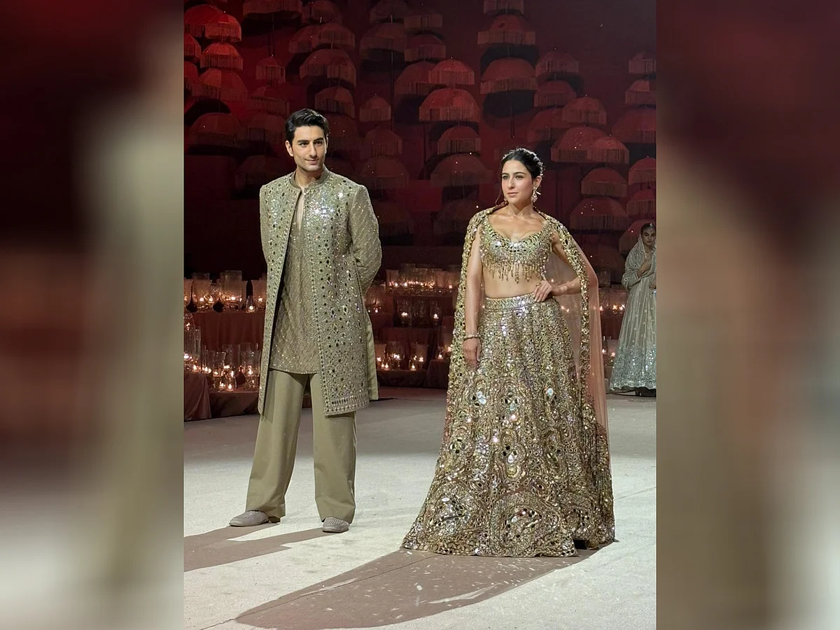Sara, Ibrahim Ali Khan show off 'sibling chemistry' at fashion show
