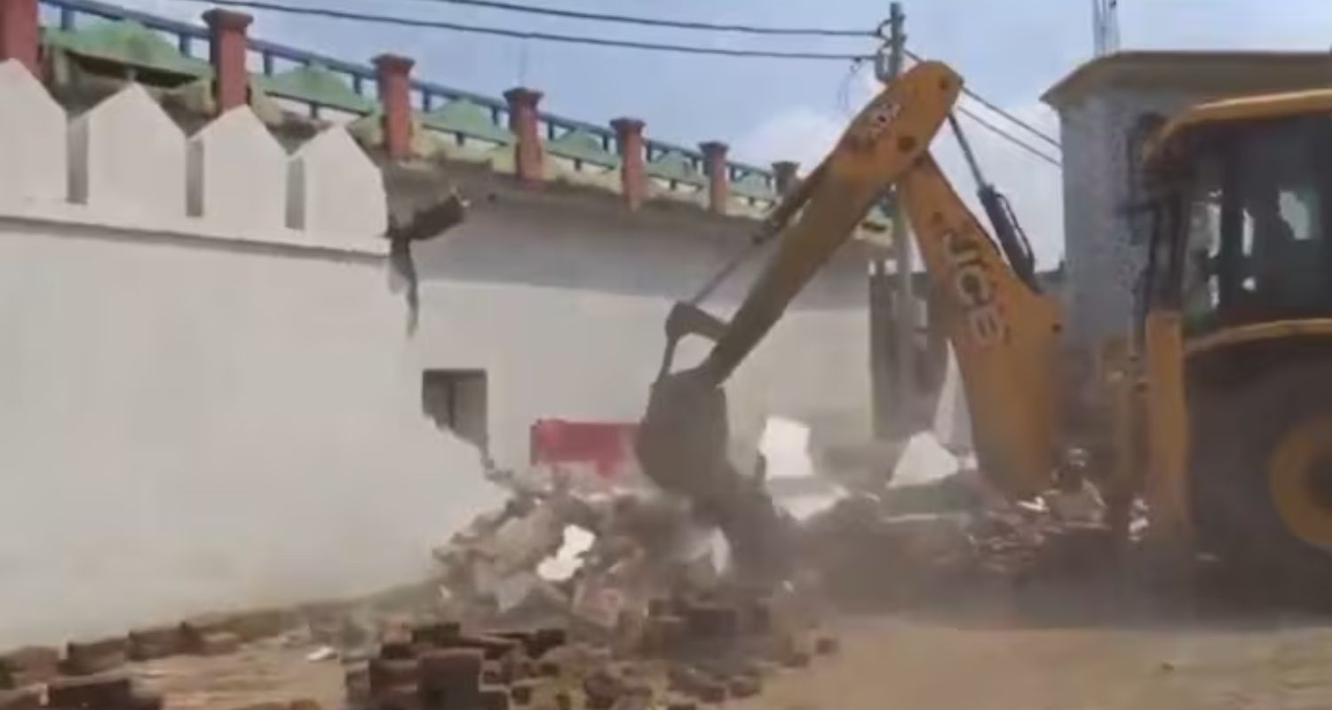 Muslims bulldoze ‘illegal’ mosque in Sambhal