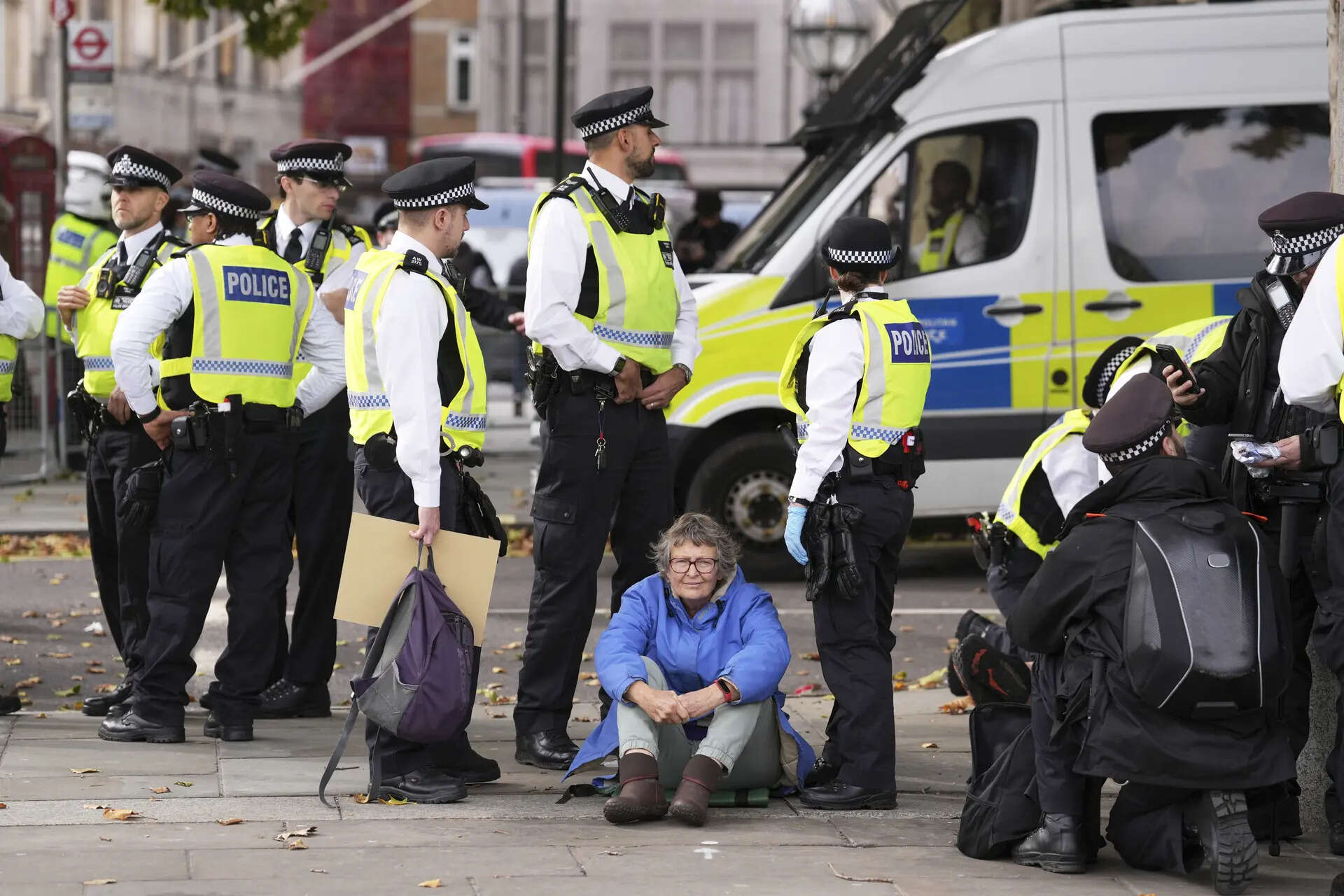 UK plans new police powers in crackdown on repeat protests