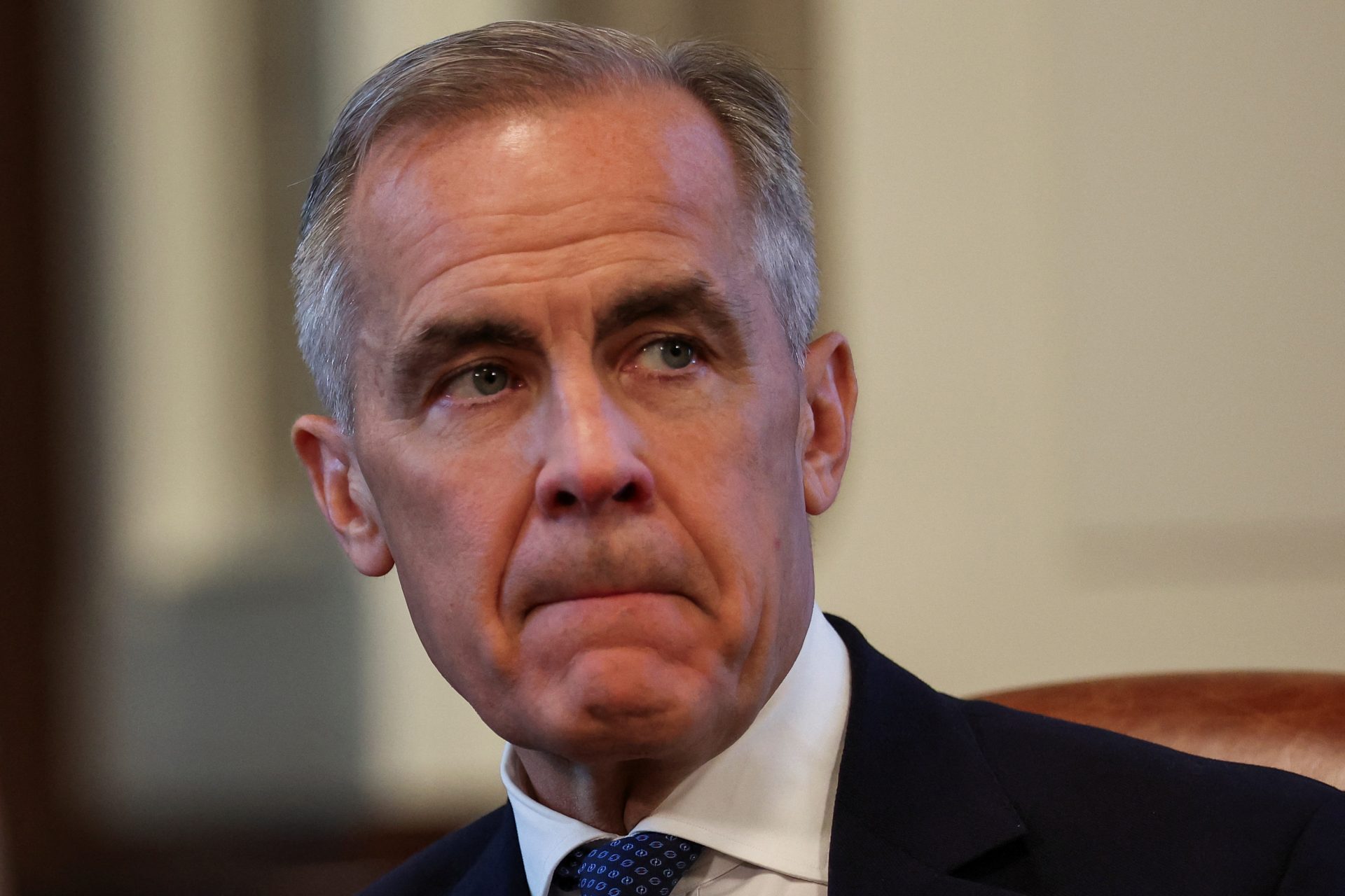 Canada faces fiscal chaos: Ottawa is in serious financial trouble