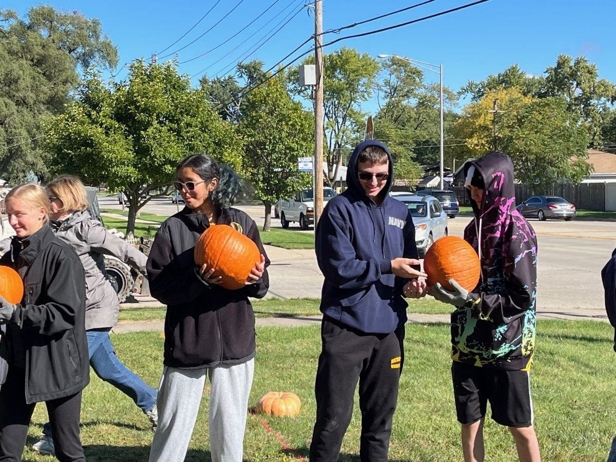 Oak Lawn 'Pumpkin Church' Rolls Out Pumpkins Of All Shapes, Colors, Sizes, Bumps And Warts