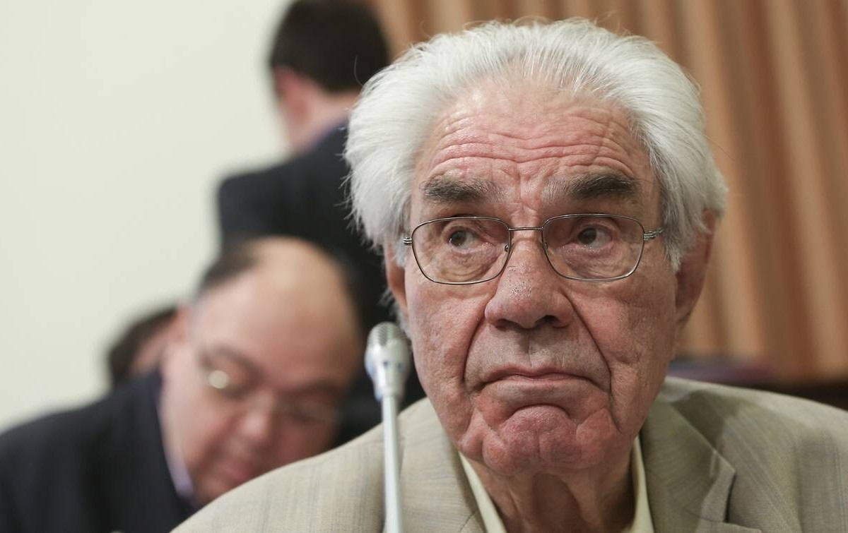 Πέθανε ο ομότιμος καθηγητής Συνταγματικού Δικαίου, Γιώργος Κασιμάτης
