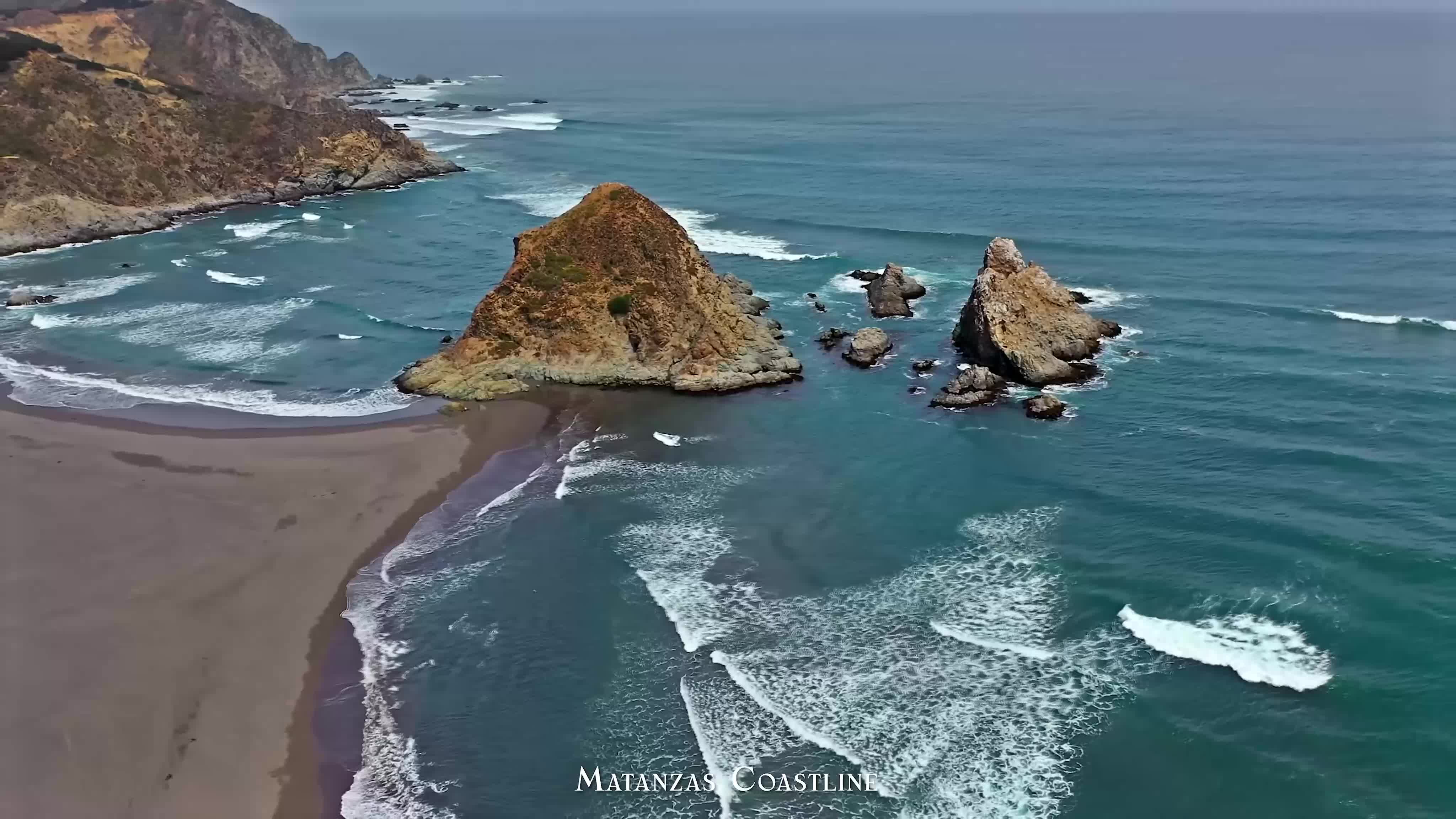 Cerro de Chicureo en 4K: vistas aéreas de los cerros y la vida ...