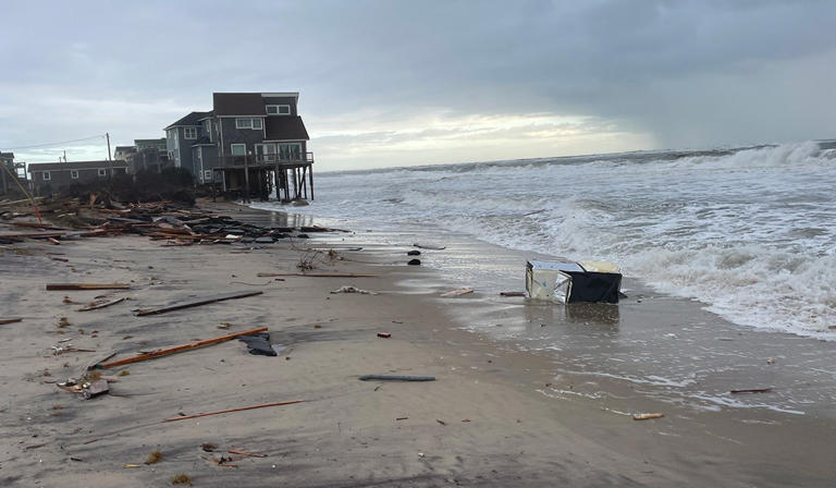 Watch: Worrying signs as nine homes in one area collapse into sea