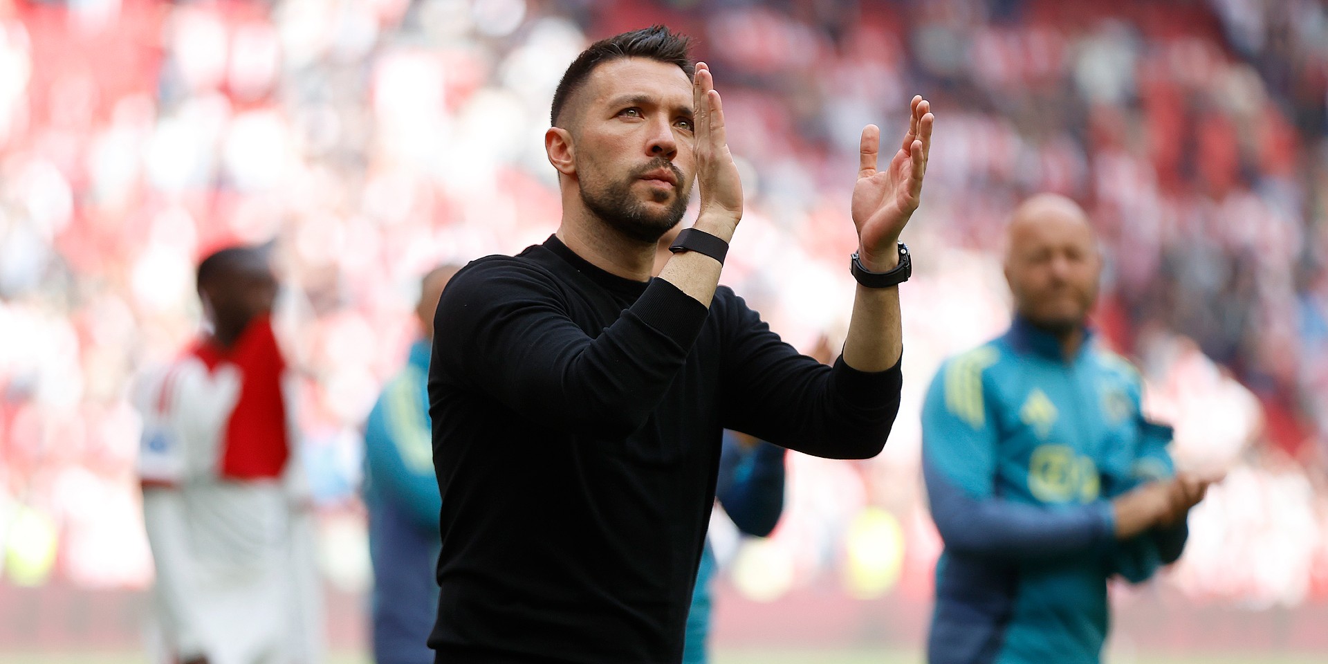 Farioli plots keihard aangepakt in ESPN-studio: 'Ik heb me kapot geërgerd'