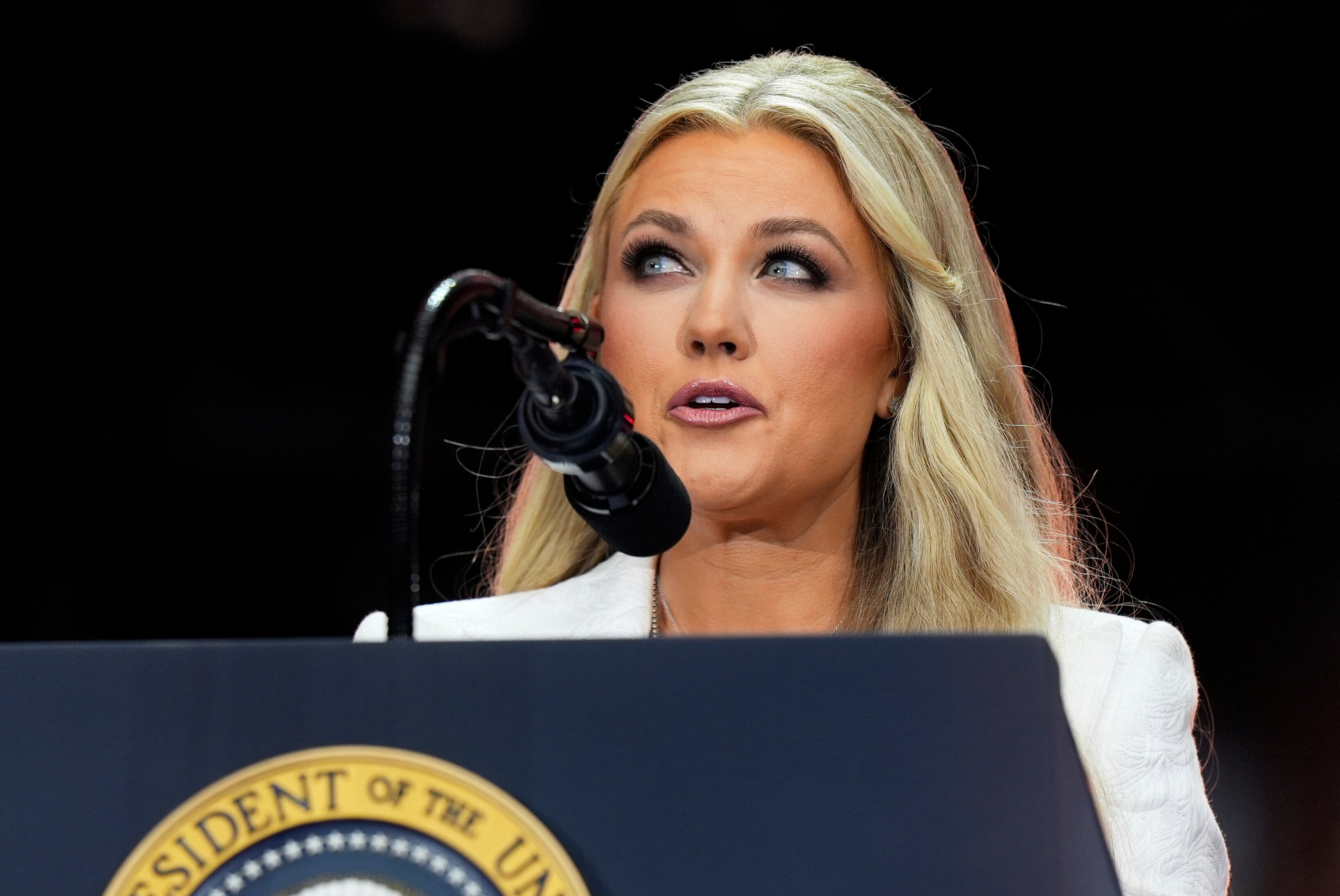 MAGA Christians Want Wives To Stay At Home — But There's An Ironic ...