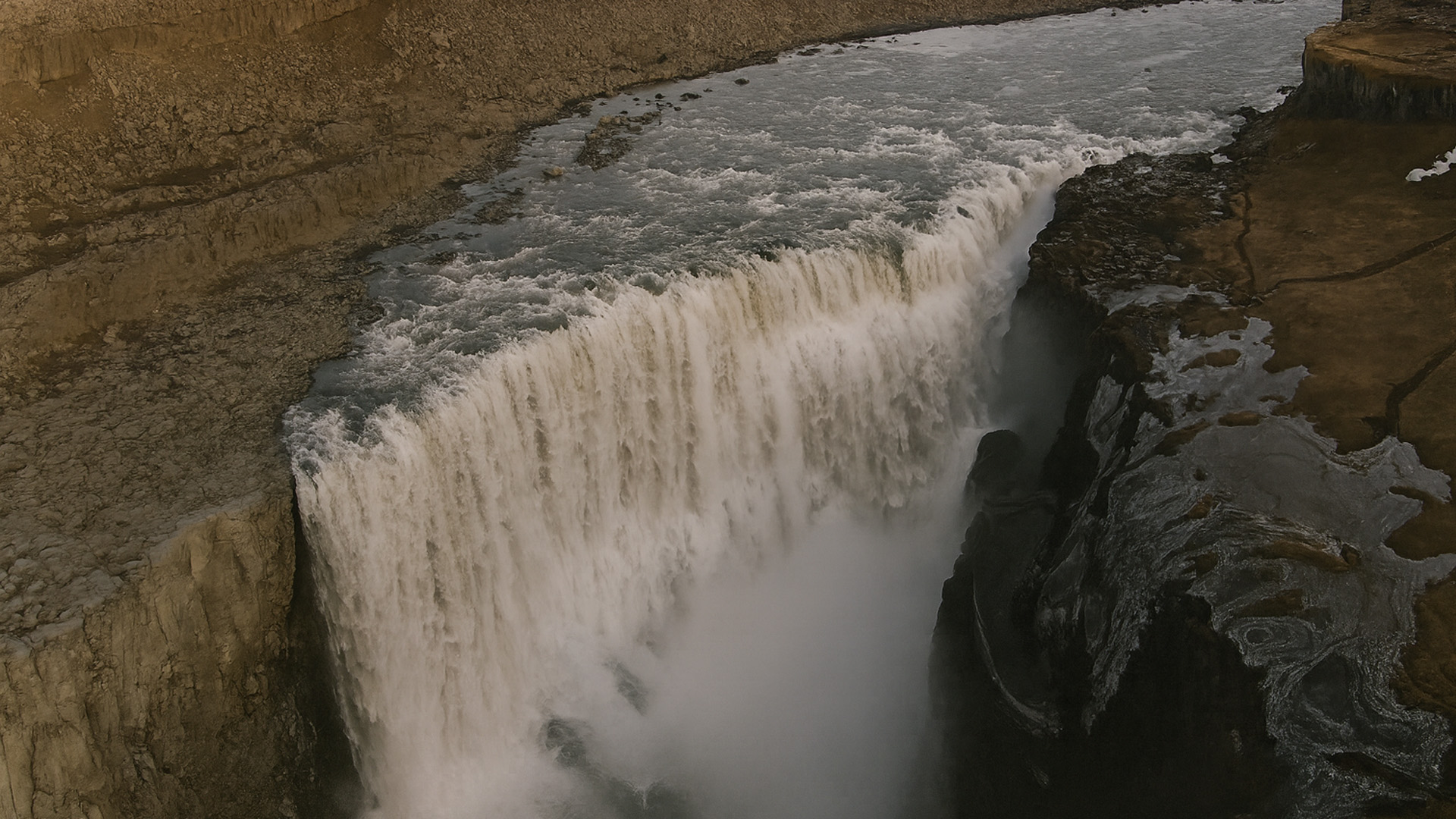 Dettifoss, Island – Wasserfall und Schlucht in 4K