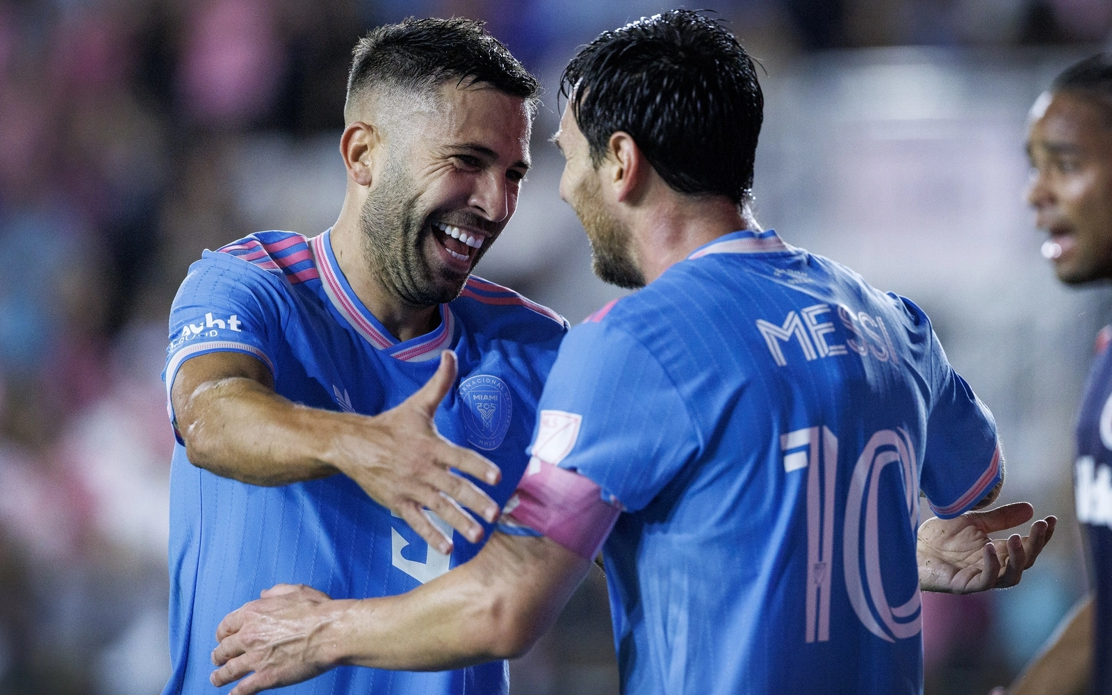Lionel Messi helps Inter Miami get back in win column vs Revolution
