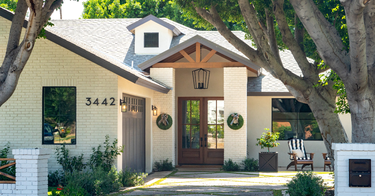 15 Affordable Curb Appeal Tricks That Always Impress Buyers