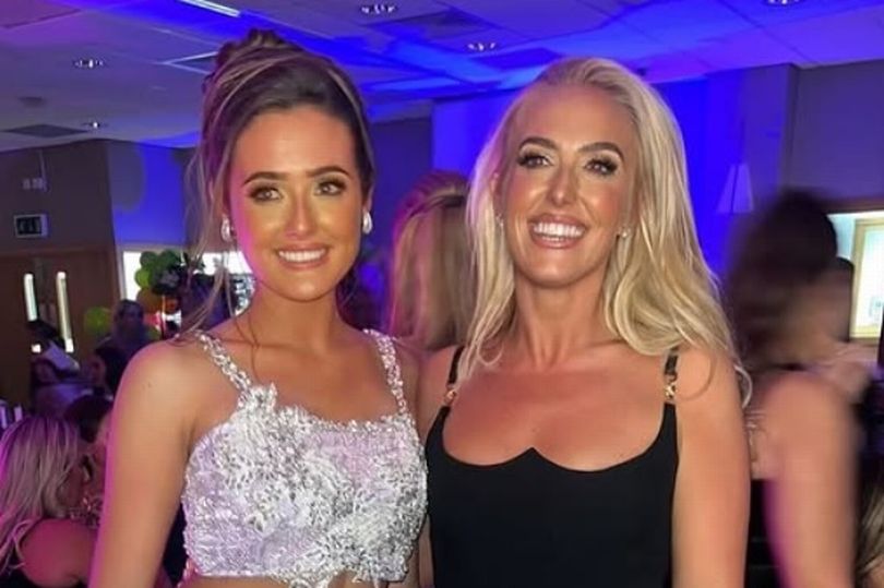 Paris Fury's lavish wedding plans for daughter Venezuela, 16, after ...