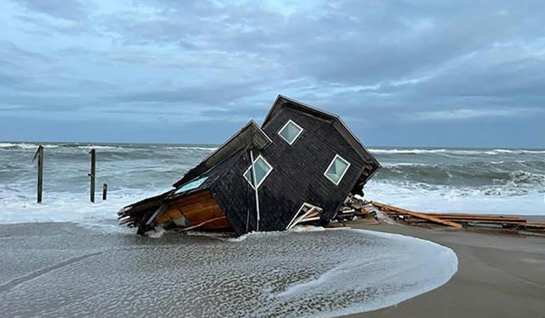 Watch: Worrying signs as nine homes in one area collapse into sea