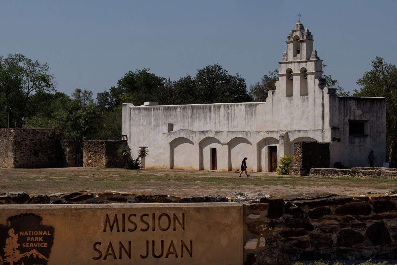 Historic mission churches to stay open to visitors during federal shutdown