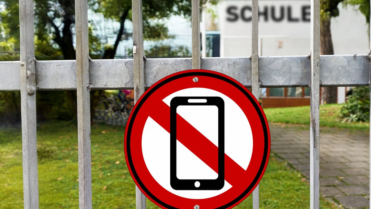 Dresdner Eltern fühlen sich beim Handyverbot übergangen