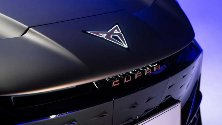 Pourquoi de plus en plus de voitures ont-elles un logo lumineux