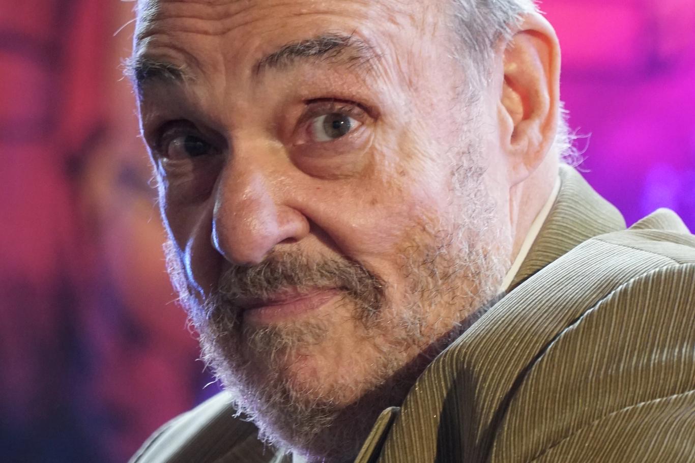 Hvězda Pána prstenů v Praze. Natáčí zde film a na jeho honorář se ...