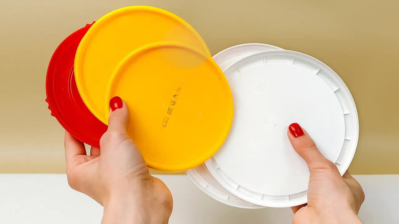 Turning lids into Money! A great IDEA from Plastic lids! The Best of Waste