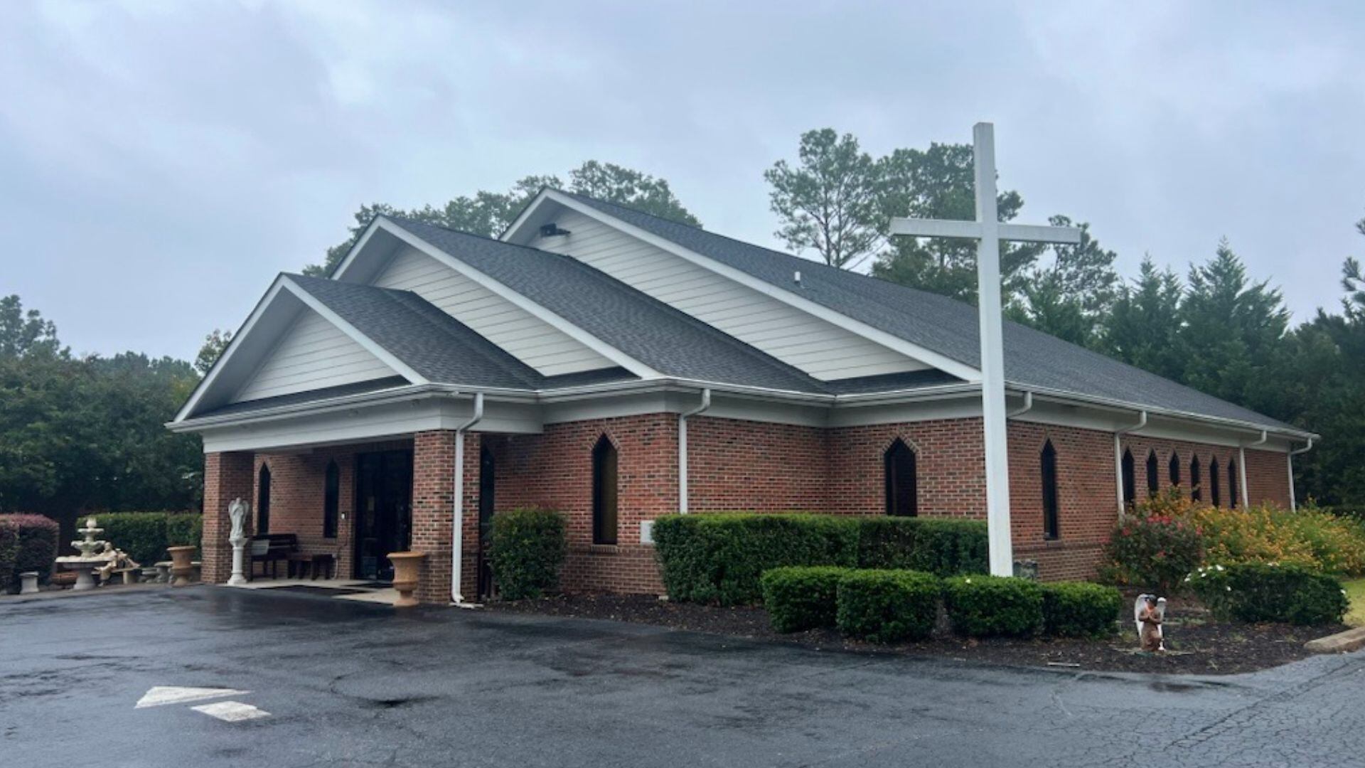 2 injured during oven explosion at Anderson church, officials say