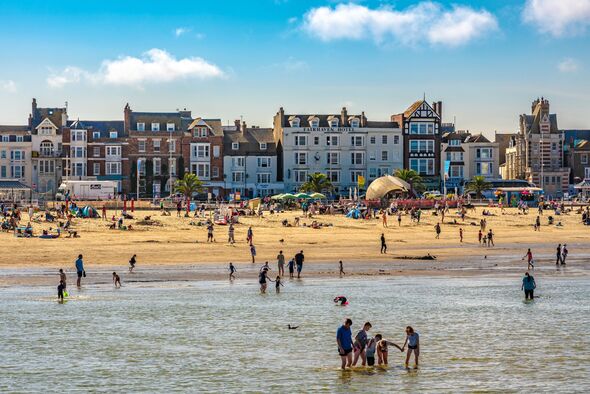 Weymouth incident LIVE: UK beach cleared by emergency services as ...