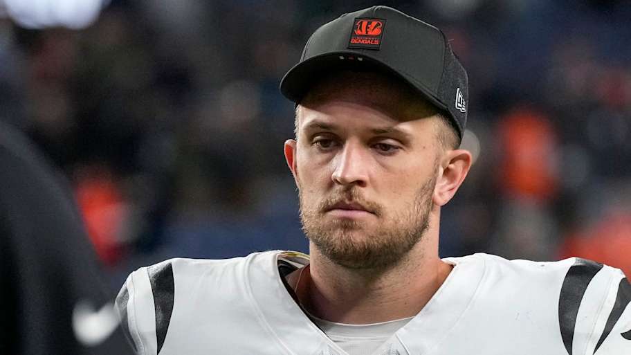 Jake Browning's fiancée Stephanie flexes insane 'boyfriend' fit for ...