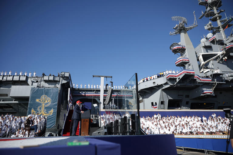 Photos: Trump marks Navy's 250th anniversary during government shutdown