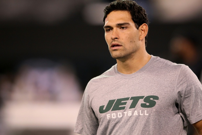 Former NFL QB Sanchez charged after allegedly attacking truck driver