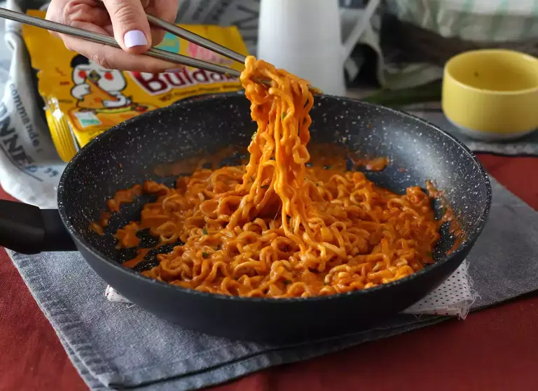 How to cook buldak cheese flavor ramen? the best recipe!