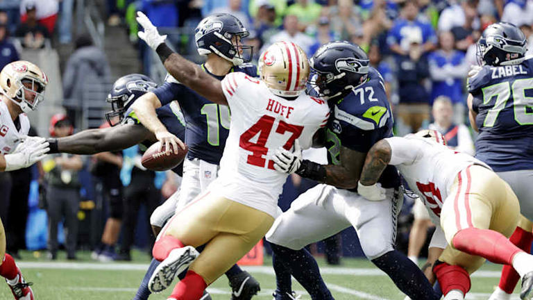 Sam Darnold's good day ruined by bad mistake in Seahawks' loss to ...