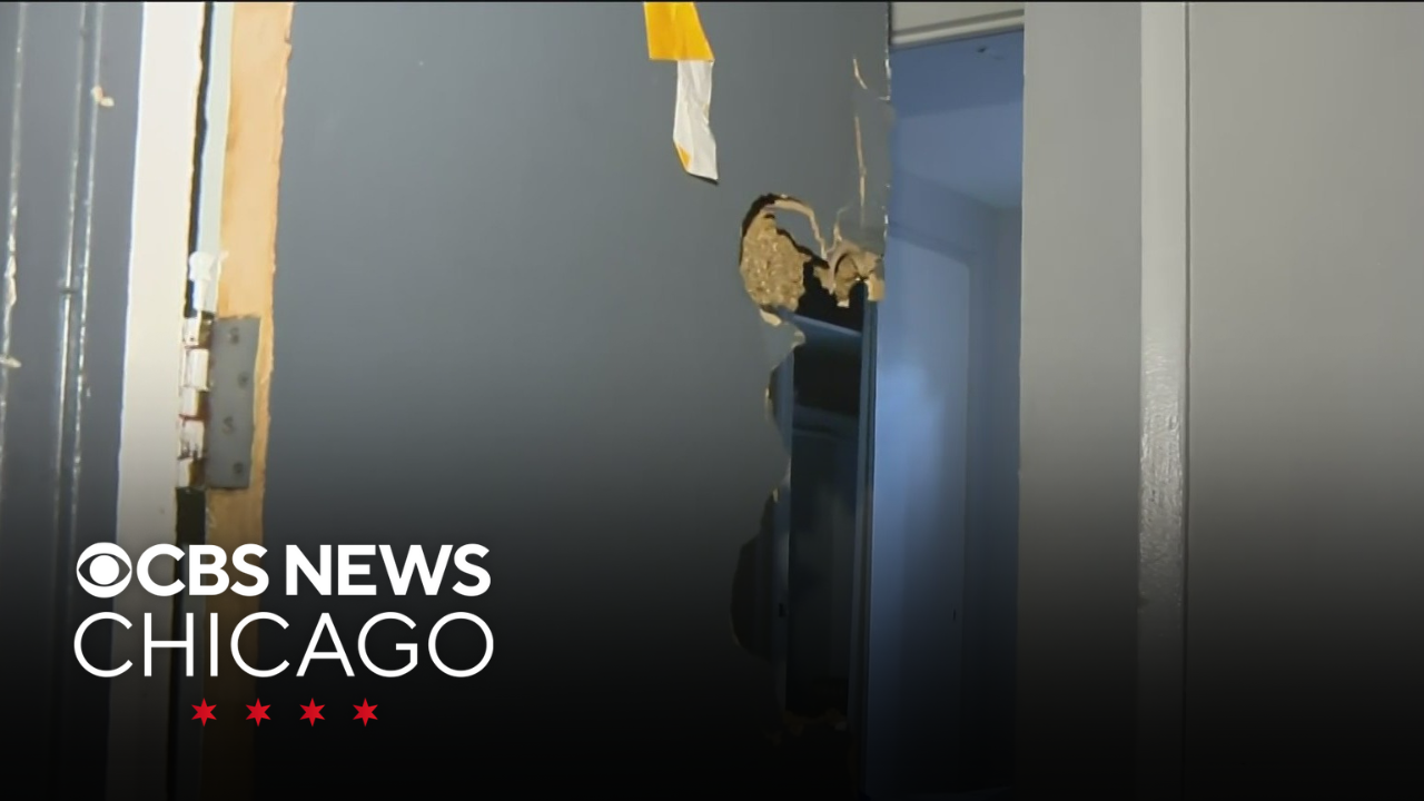 Illinois leaders condemn raid on South Shore apartment building