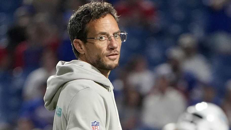 Mike McDaniel Had Blunt Quote After Dolphins Blow 17-Point Lead, Lose ...