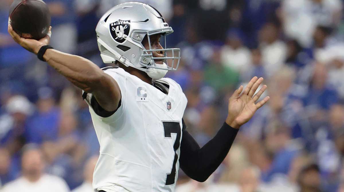 Raiders QB Geno Smith’s brutal interception fest not seen since 1982