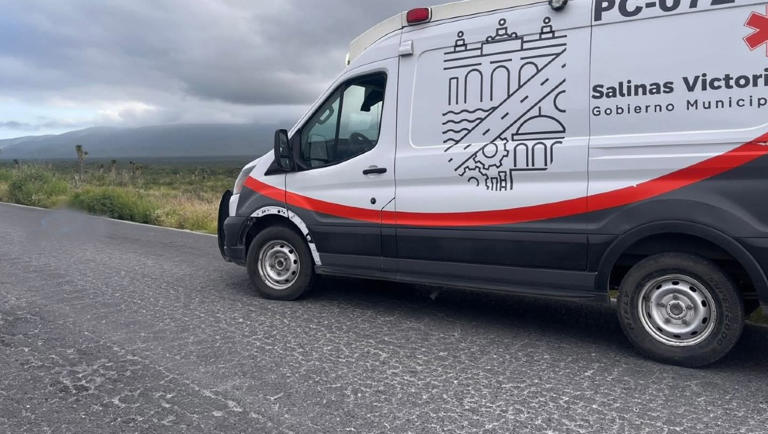 Encuentran cuerpo de hombre en carretera en Salinas Victoria; indagan atropello