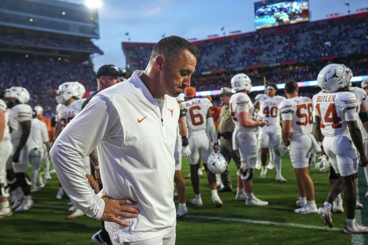 Golden: Is Texas fixable in time for OU after its Florida no-show?
