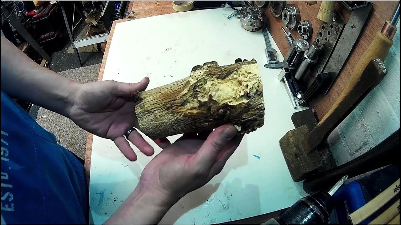 From blank to punky wood pot – woodturning