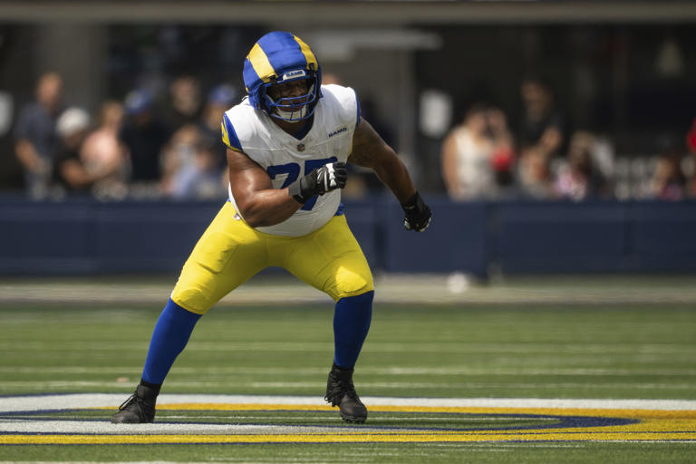 Some NFL players have larger helmets: Here’s why