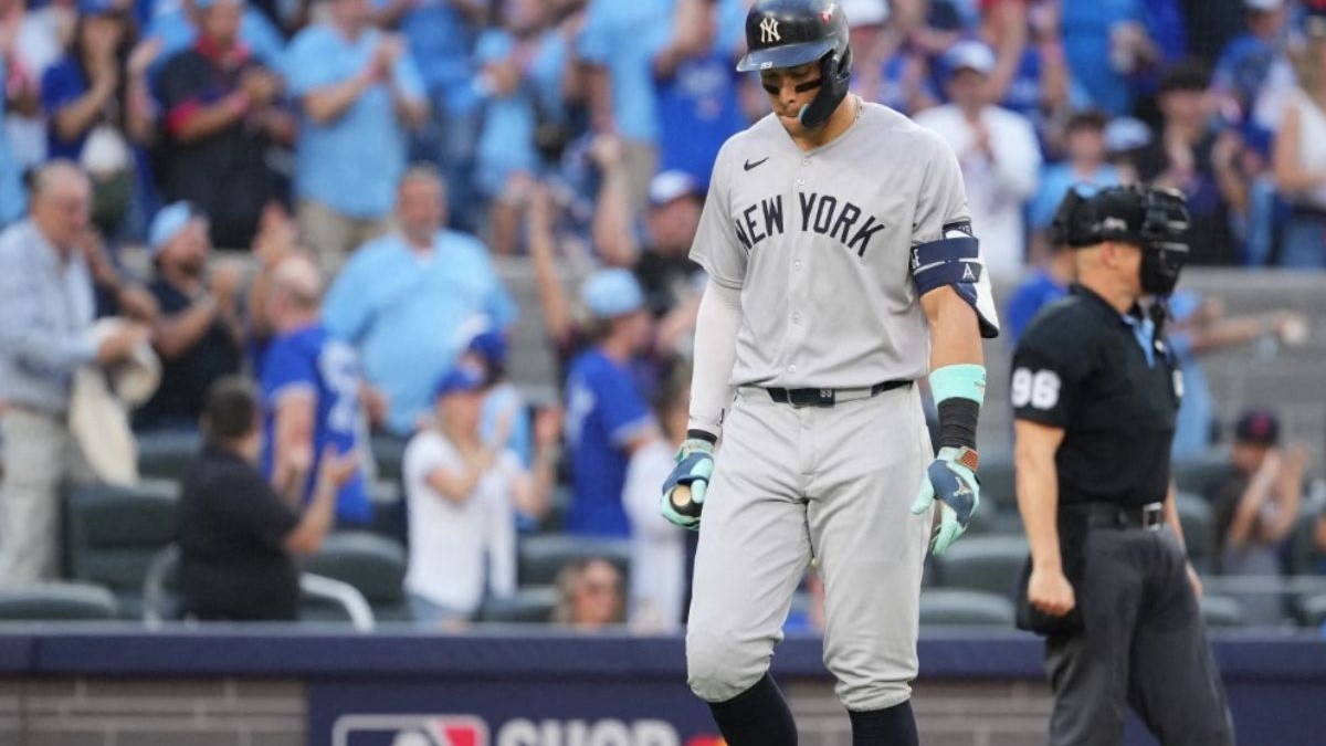 MLB Playoffs: A-Rod Stands Up for Aaron Boone, Points Out Yankees' Real ...