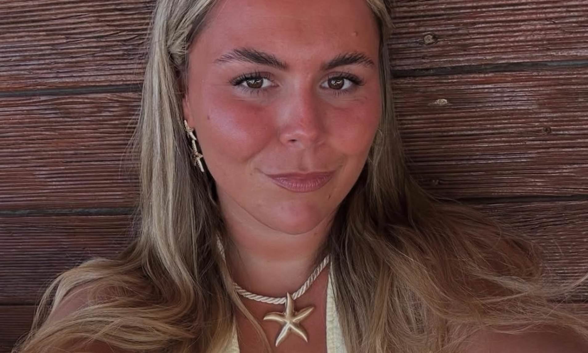 Woman, 24, dies days after twice being sent home by doctors when she ...