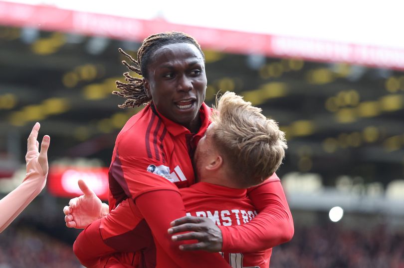 Emmanuel Gyamfi given Aberdeen ultimatum by Stephen Robinson as ...