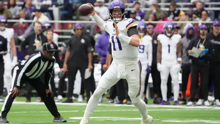 Browns vs. Vikings final score, results: Carson Wentz leads game ...