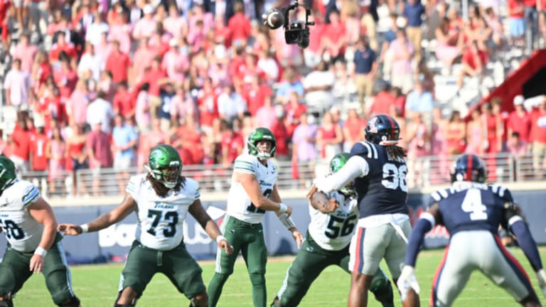 Tulane O-Line Jelling at the Right Time as the Wave Hit the Thick of ...