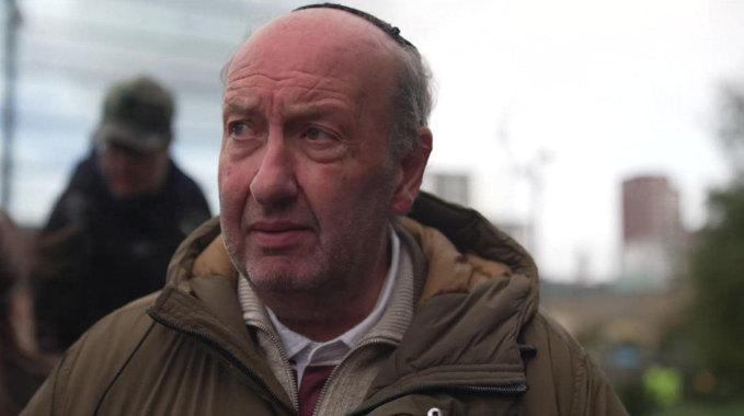 Survivor describes moment 'monster' attacked synagogue