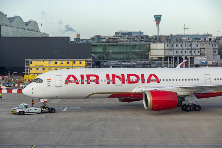 Air India 787 grounded in Birmingham