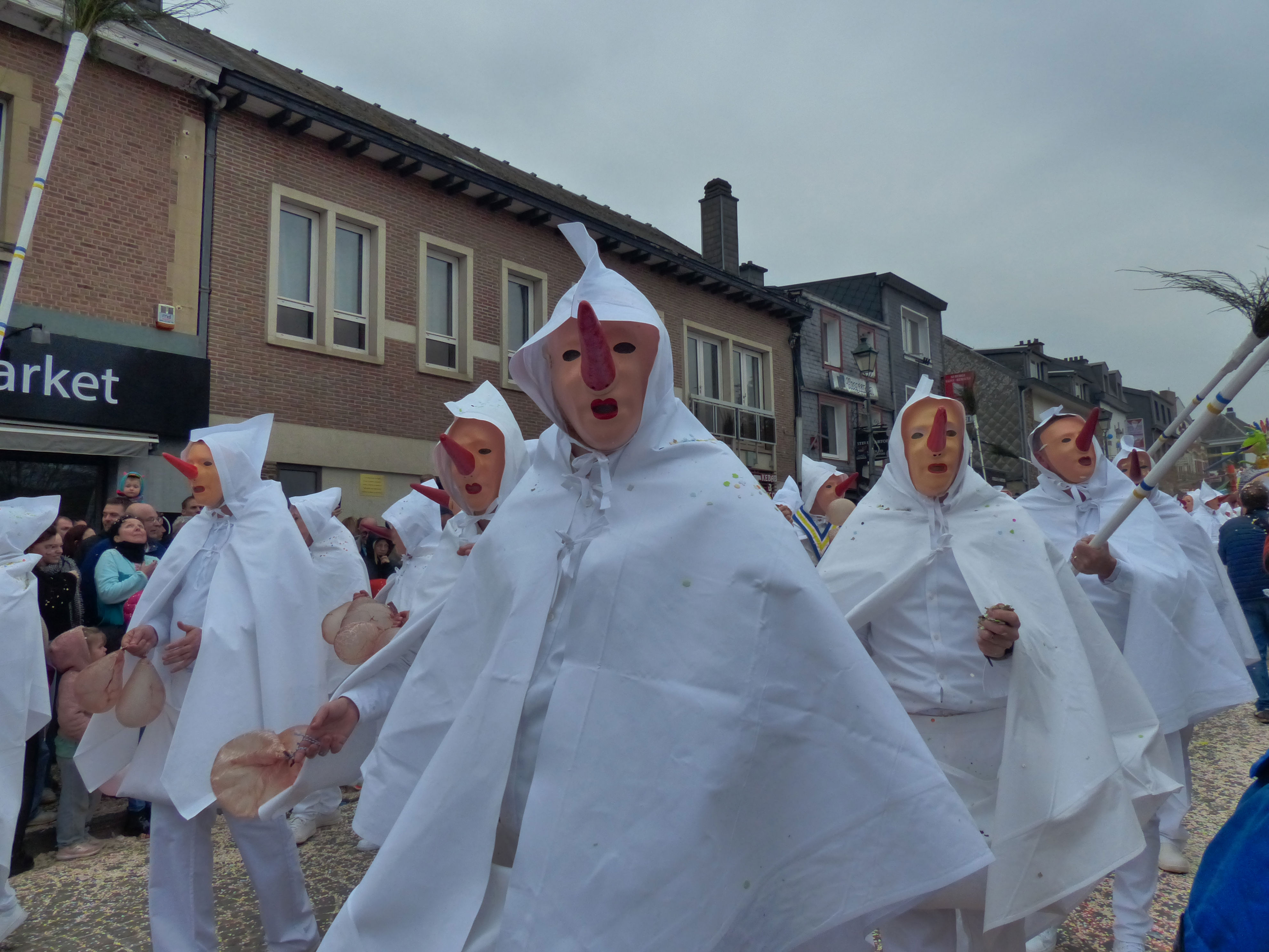 La Chevalerie d'Honneur des Blancs-Moussis intronise ses deux premières ...