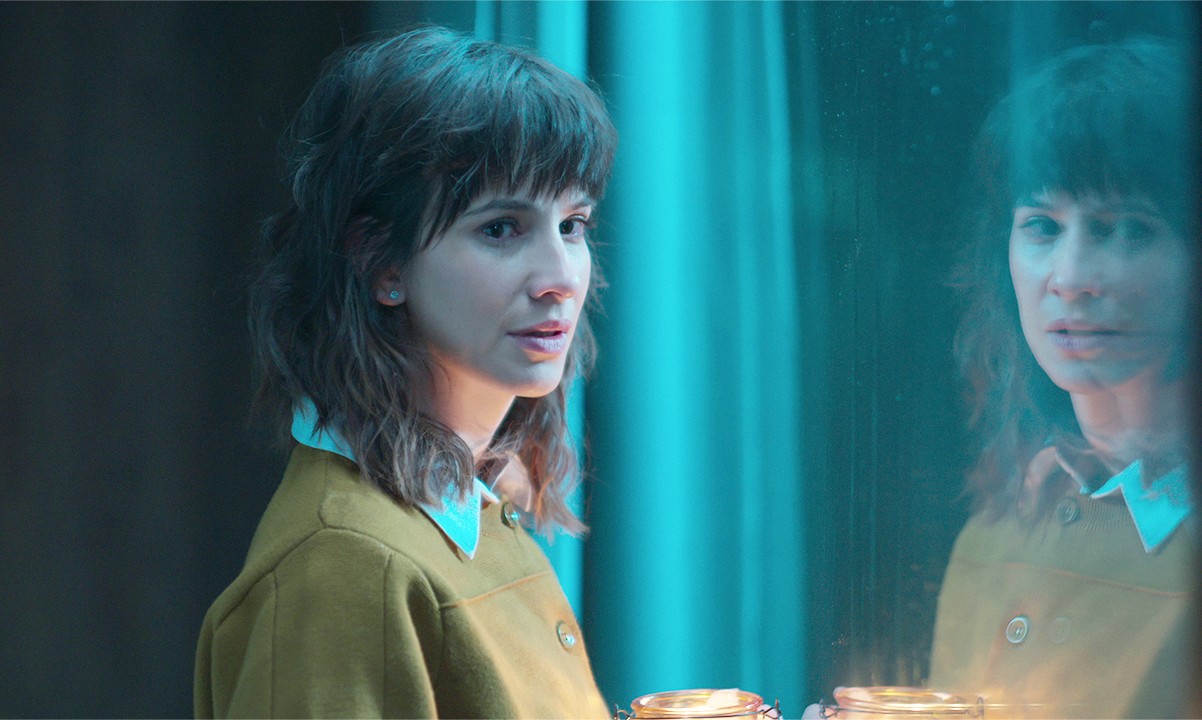 Don't Sleep on Netflix's New Thriller Show That Has a Killer Twist Ending