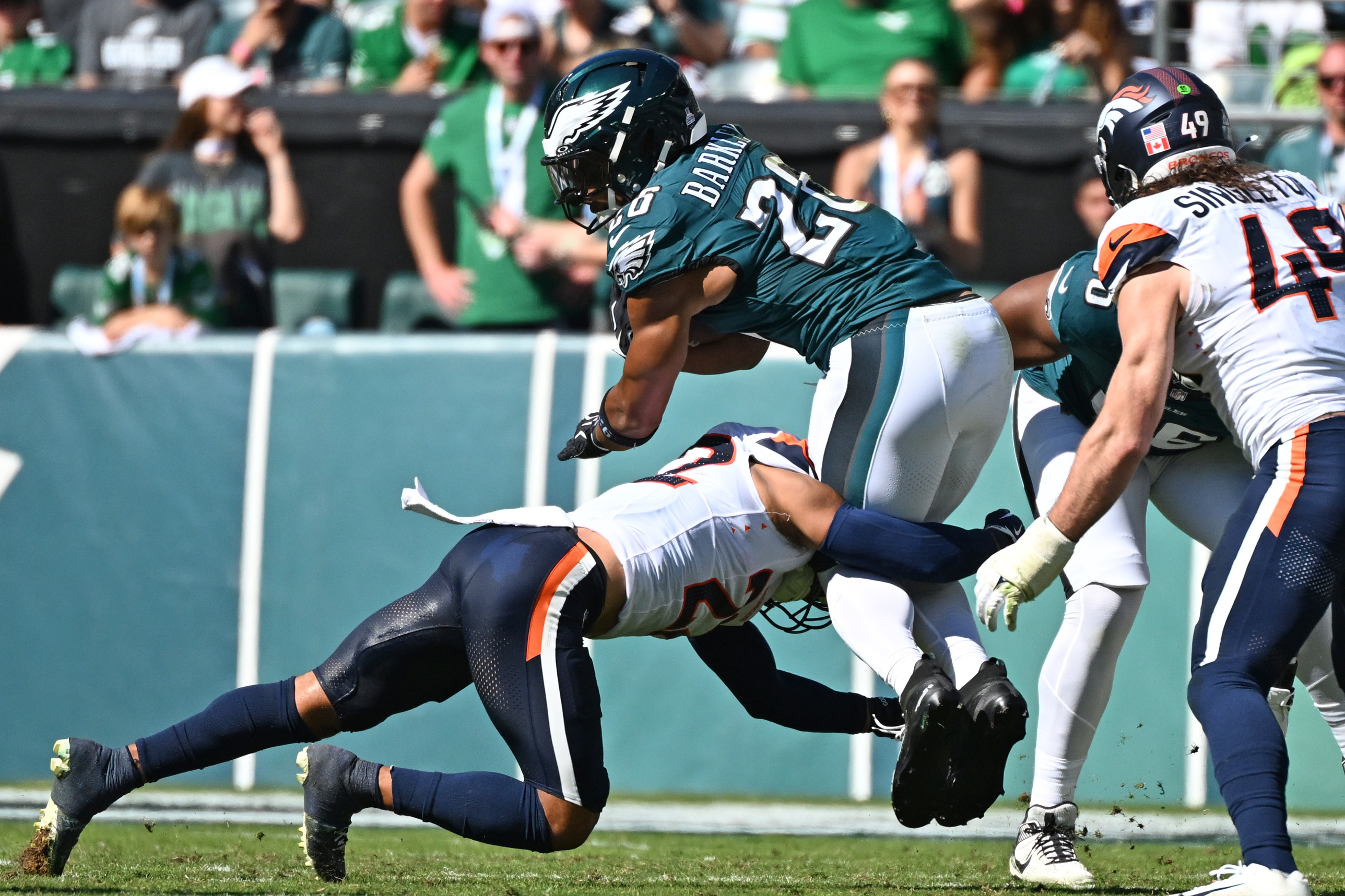 Eagles-Broncos final score: Philly blows 14-point lead in loss to Denver