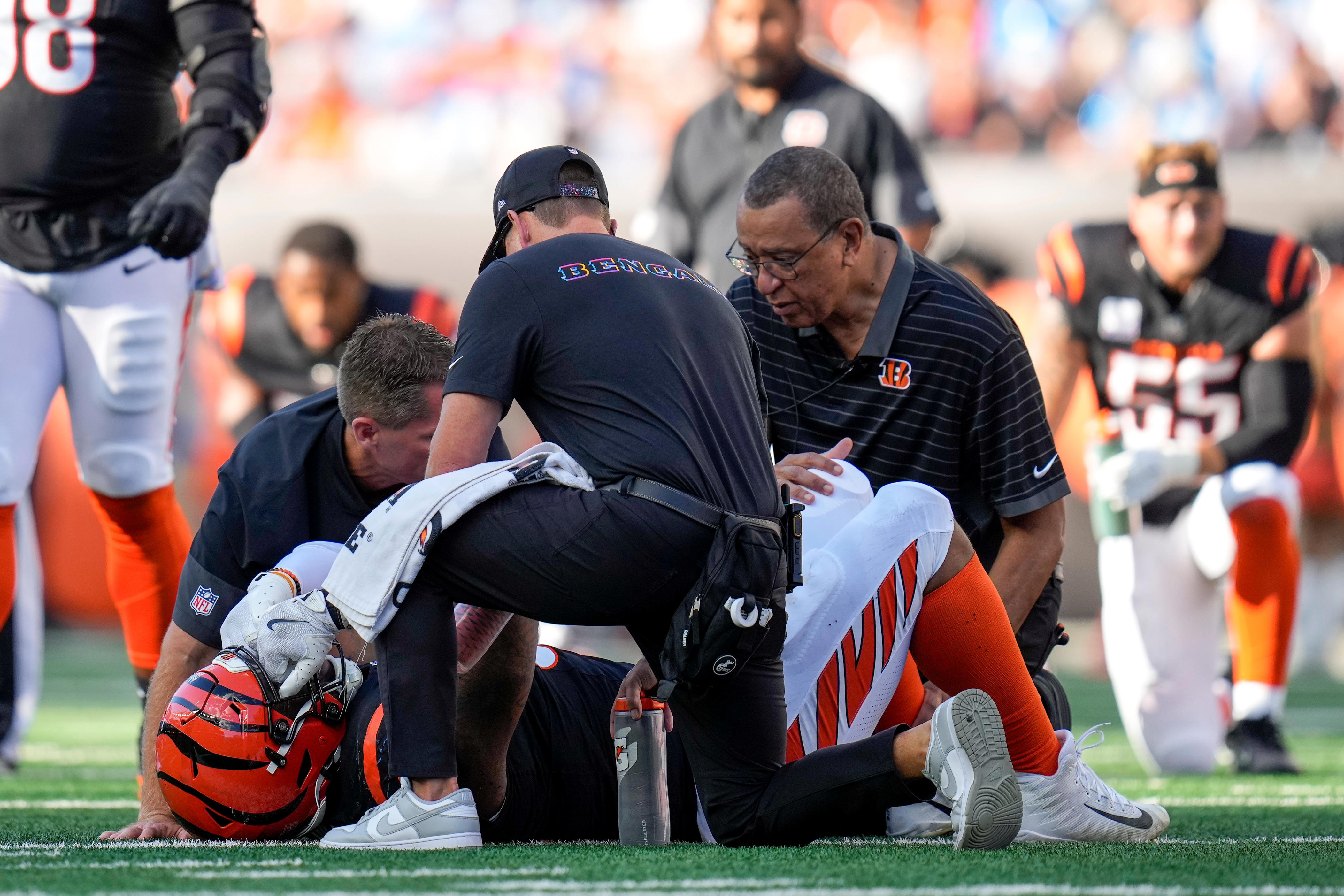 Bengals defensive tackle BJ Hill injured vs Lions in NFL Week 5